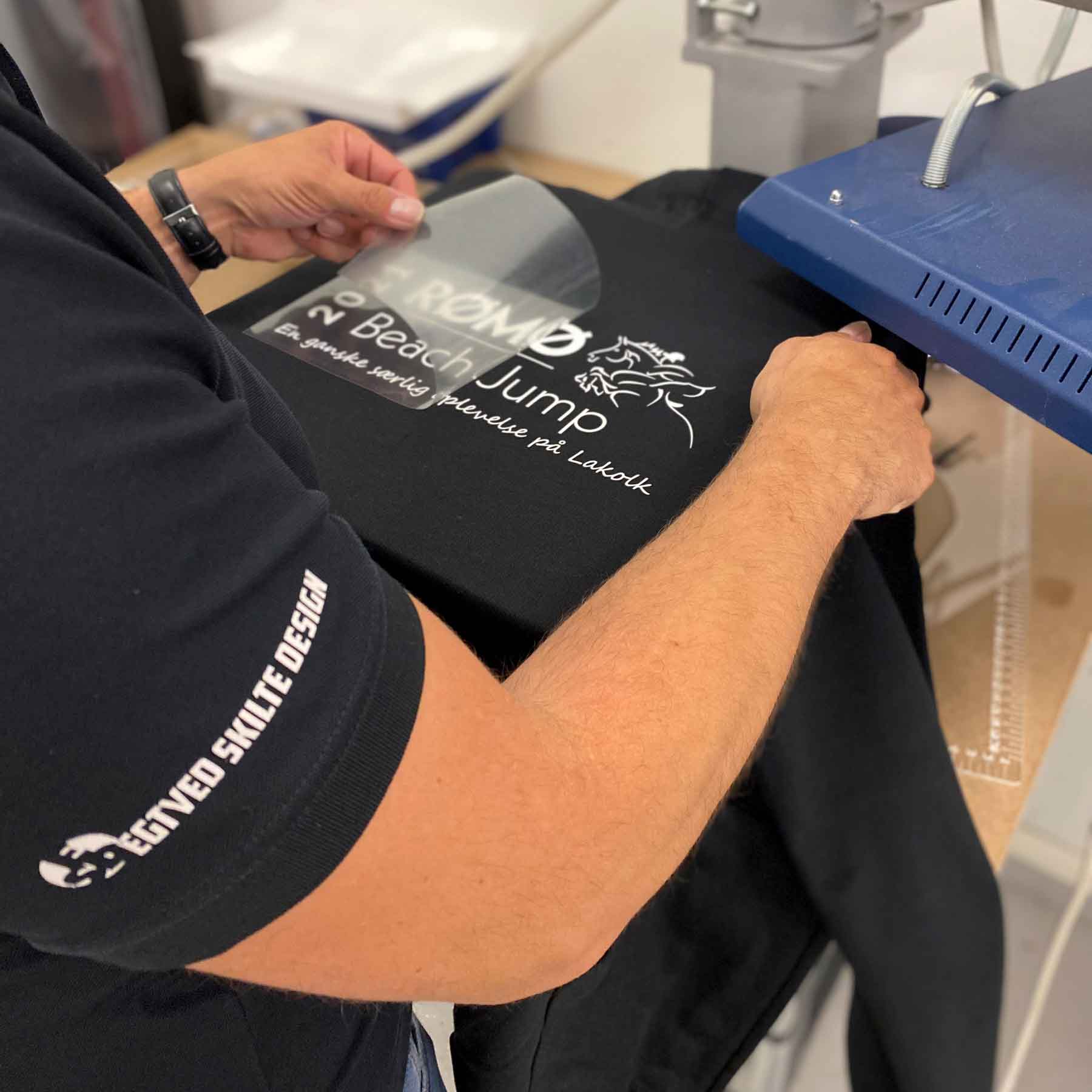 Tryk på tøj | Beklædning og tasker med tryk | Egtved Skilte